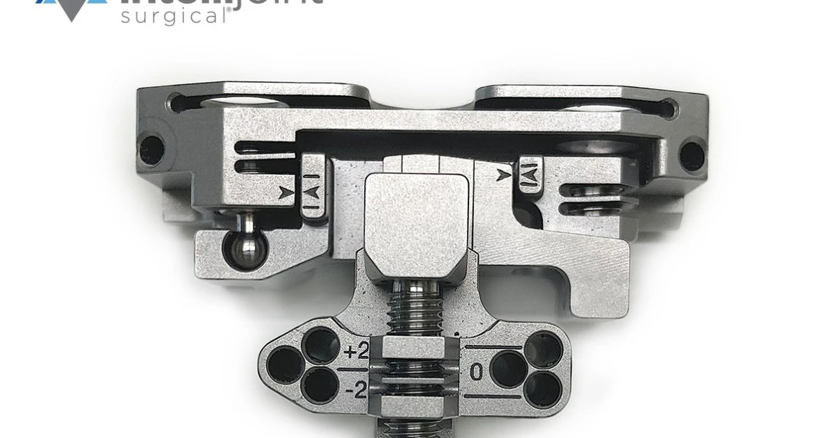 Intellijoint Knee | Knee Orthopaedic Case Study - Enztec - Enztec